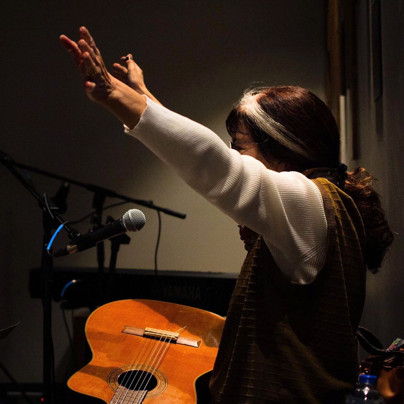 About Us – Honeytree